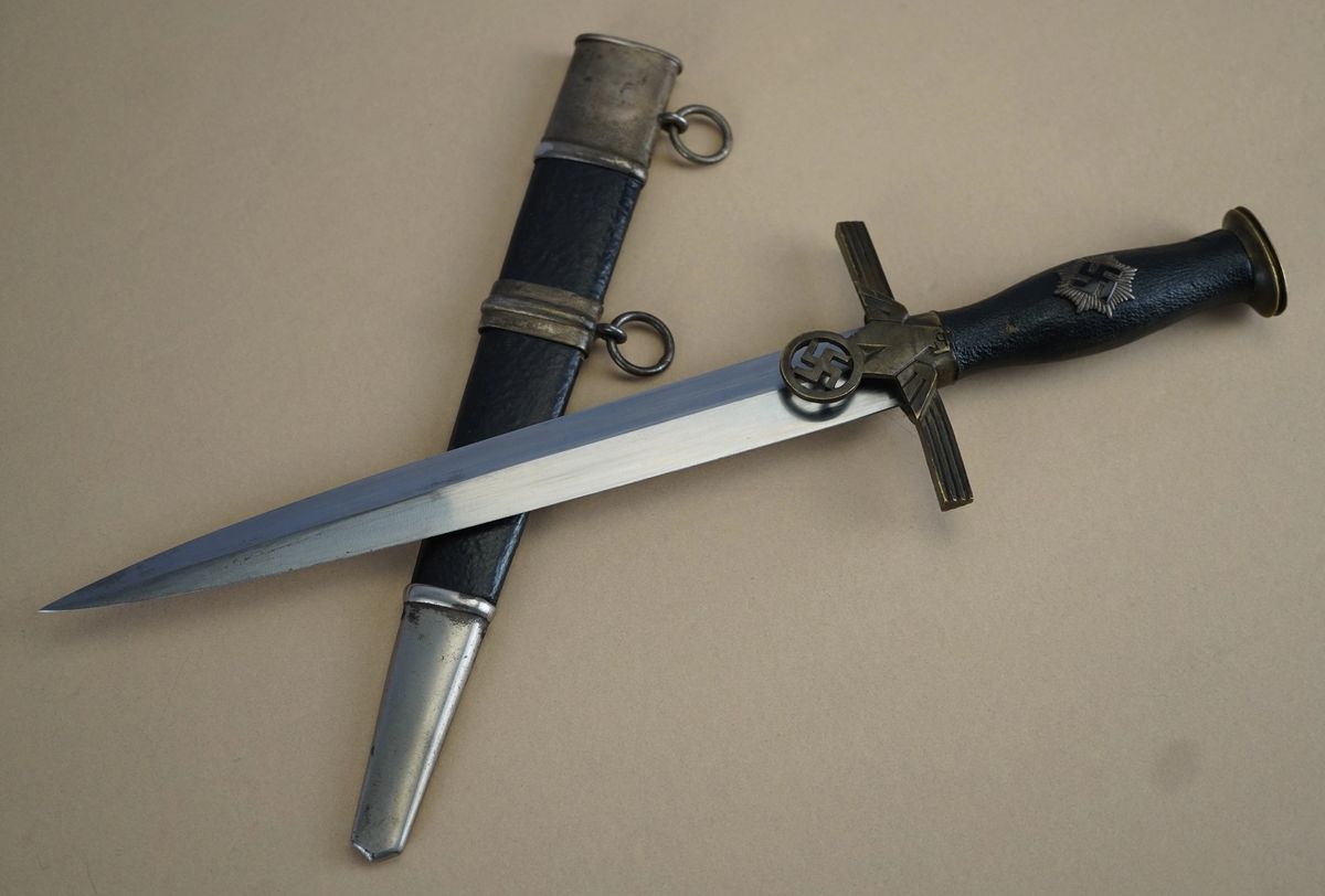 2nd Model RLB Leader Dagger