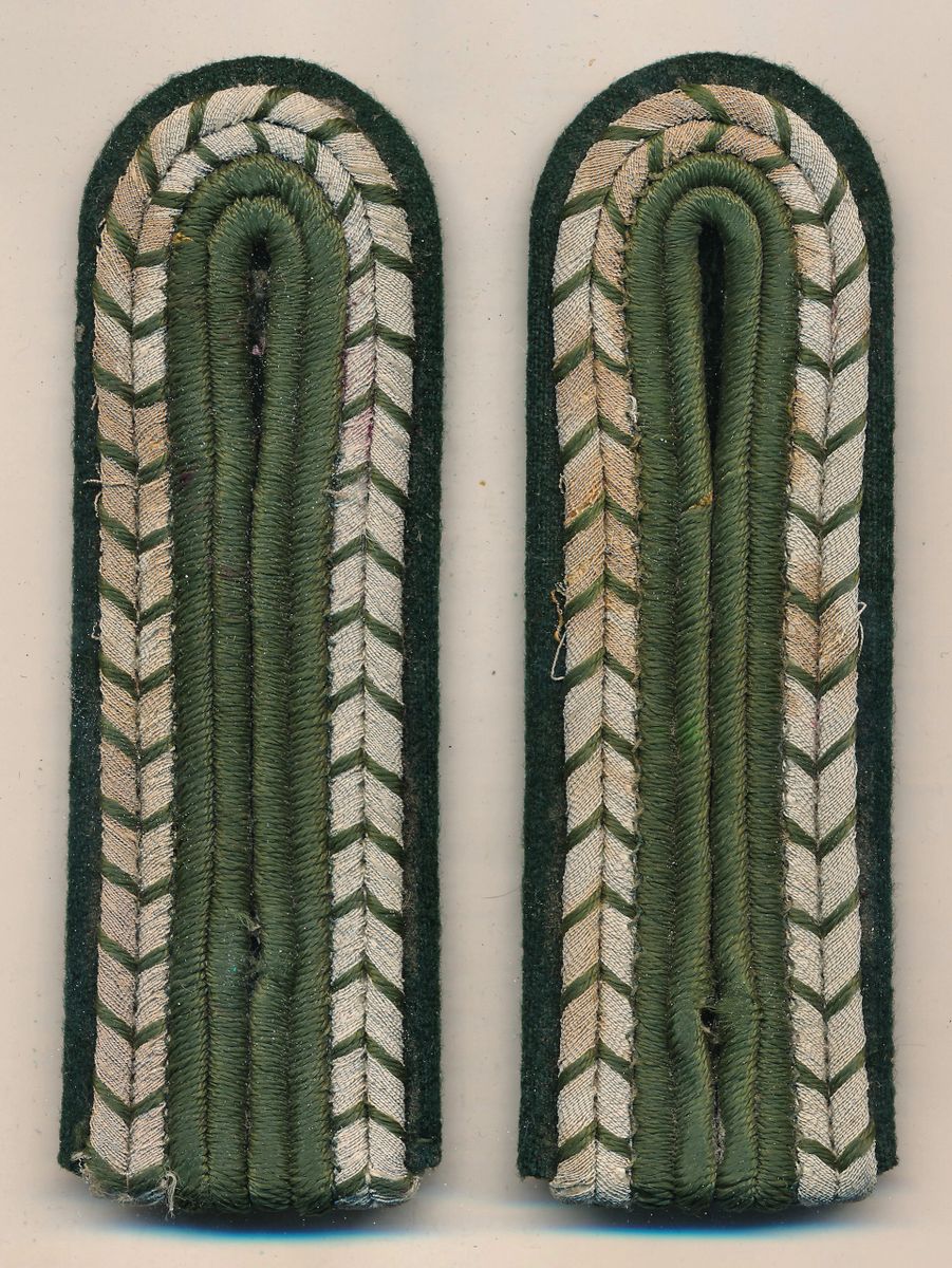 Customs Official Shoulder Boards