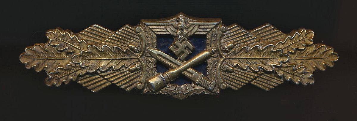 ULTRA RARE "Blue-Back-Plate" A.G.M.u.K. Marked Close Combat Clasp in Bronze