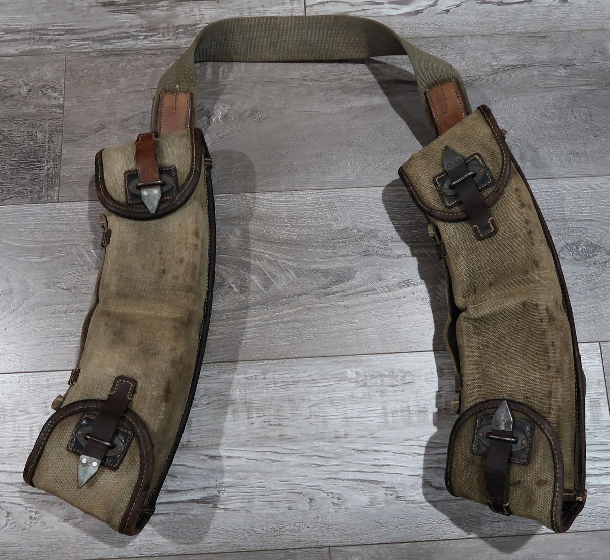 MG13/15 Ammo Pouches w/ 8 Nazi Proofed Magazines