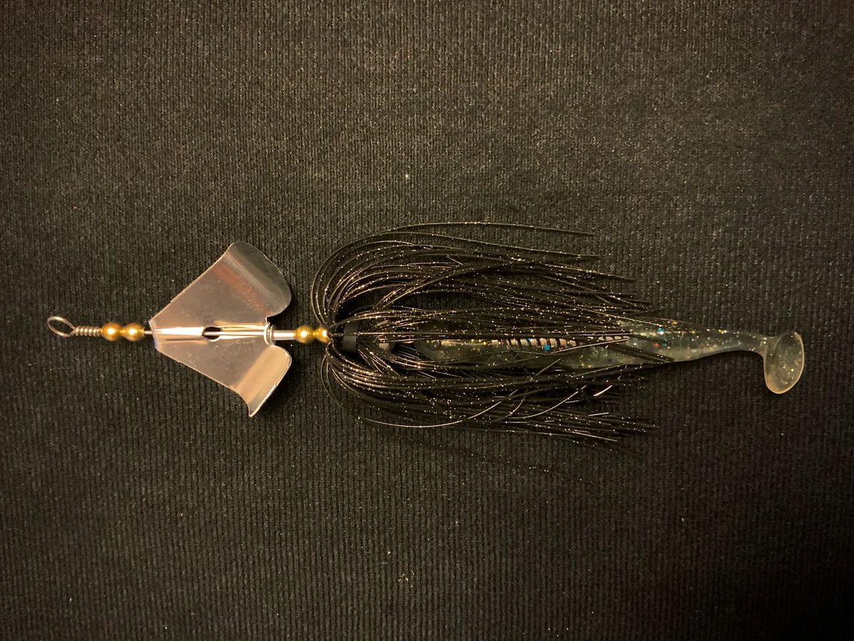 JFJJR-00. JAMIT JR. Weedless Inline Buzz Bait BLACK