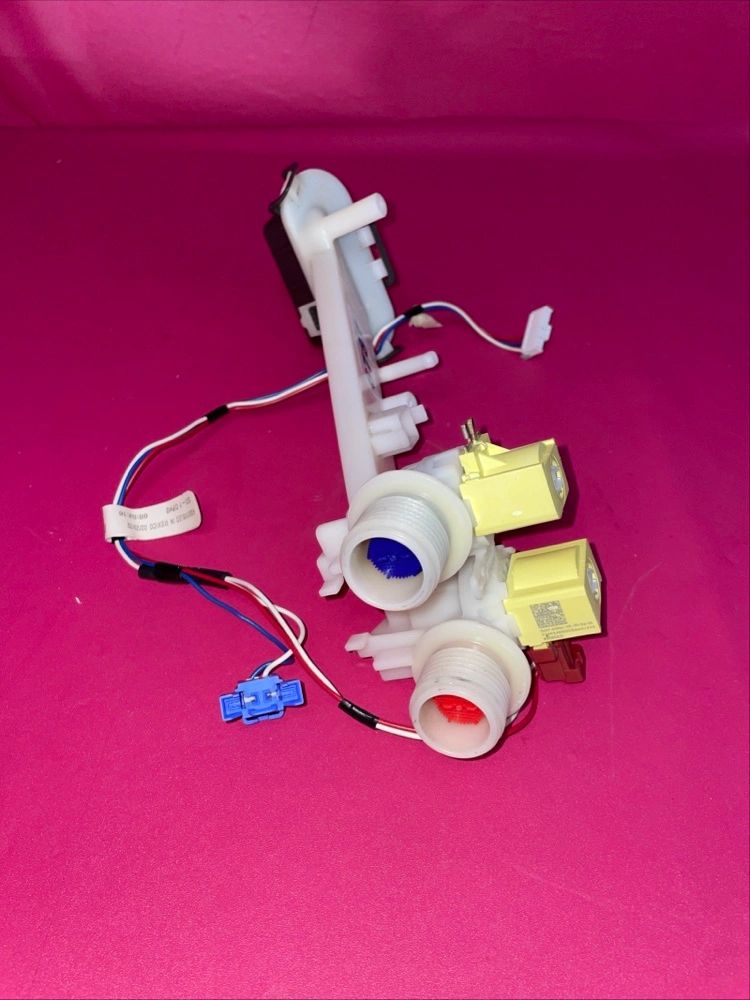 WHIRLPOOL WASHER VALVE AND NOZZLE ASSEMBLY PART # W11385822 W11446332
