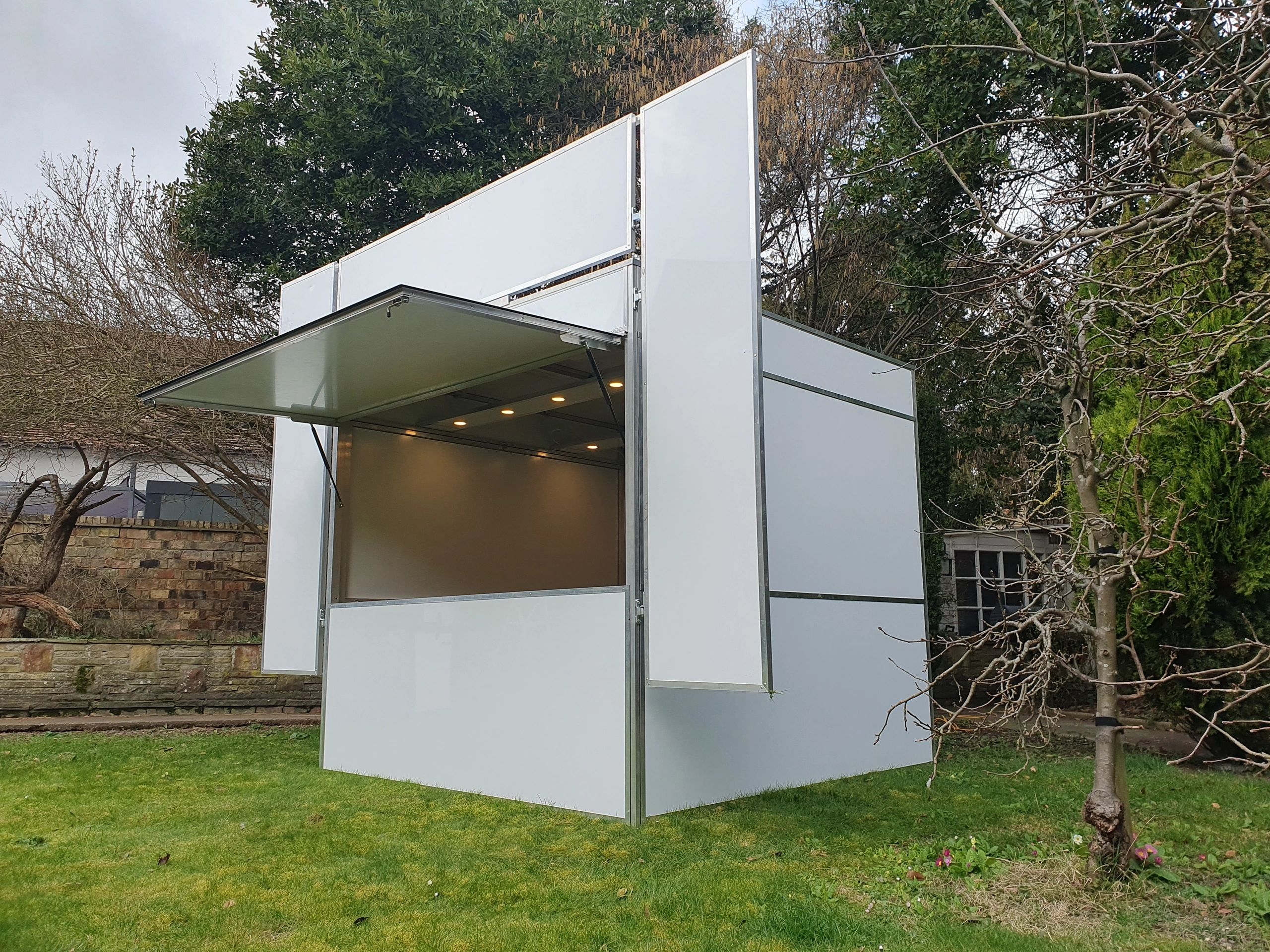 Top Quality pop up kitchen and appliances for mobile caterers | Kio Pod