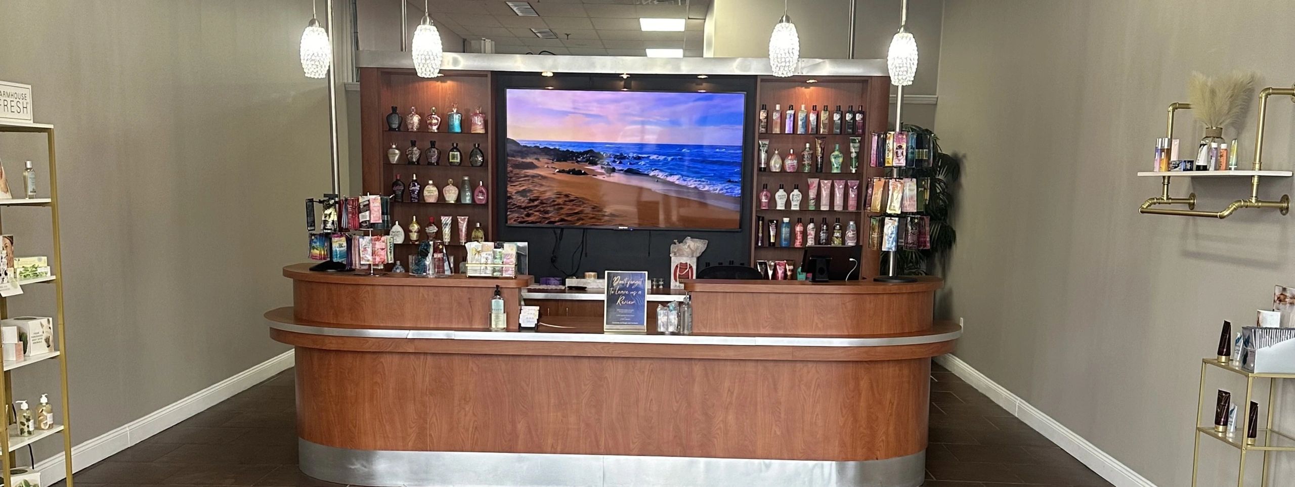 Stay Golden CT | Best Tanning Salon in Town