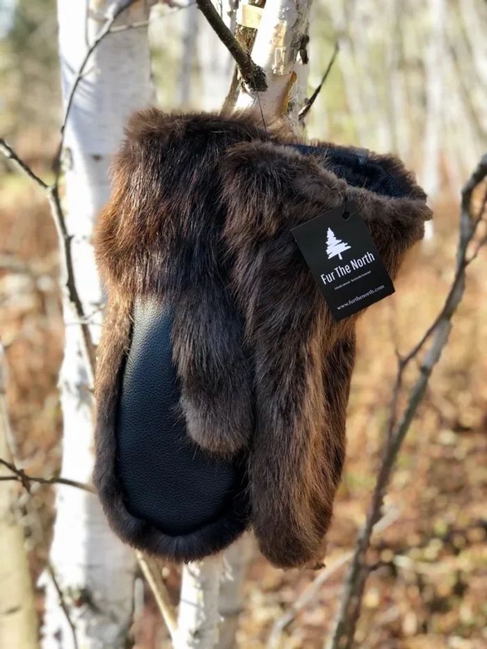 Fur The North - Fur Tanning, Beaver Fur Mittens