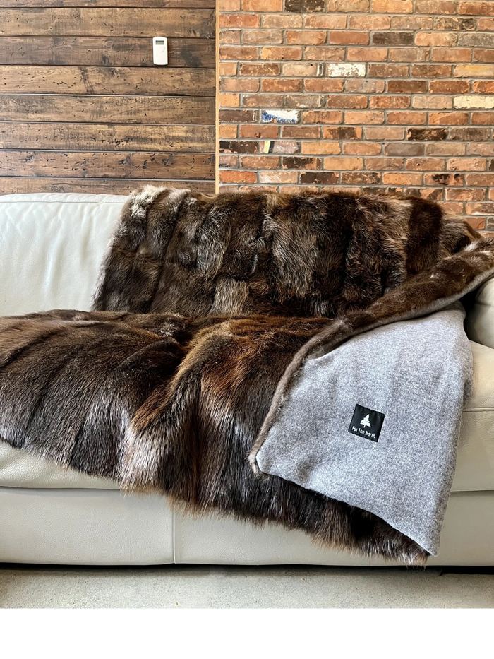 Fur The North - Fur Tanning, Beaver Fur Mittens