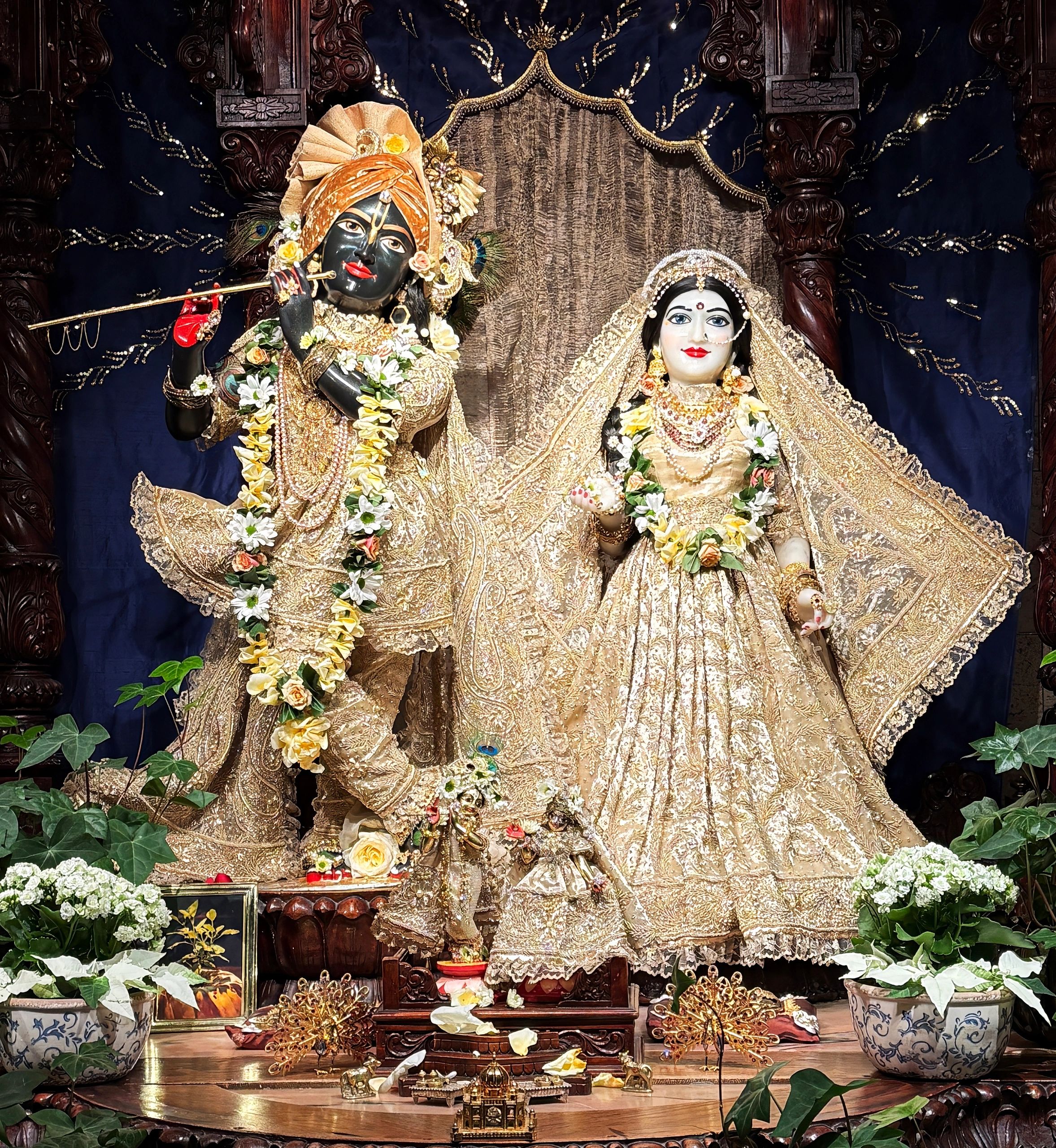 Iskcon Korsnäs Gård, Iskcon Mandir, Iskcon Stockholm Countryside ...