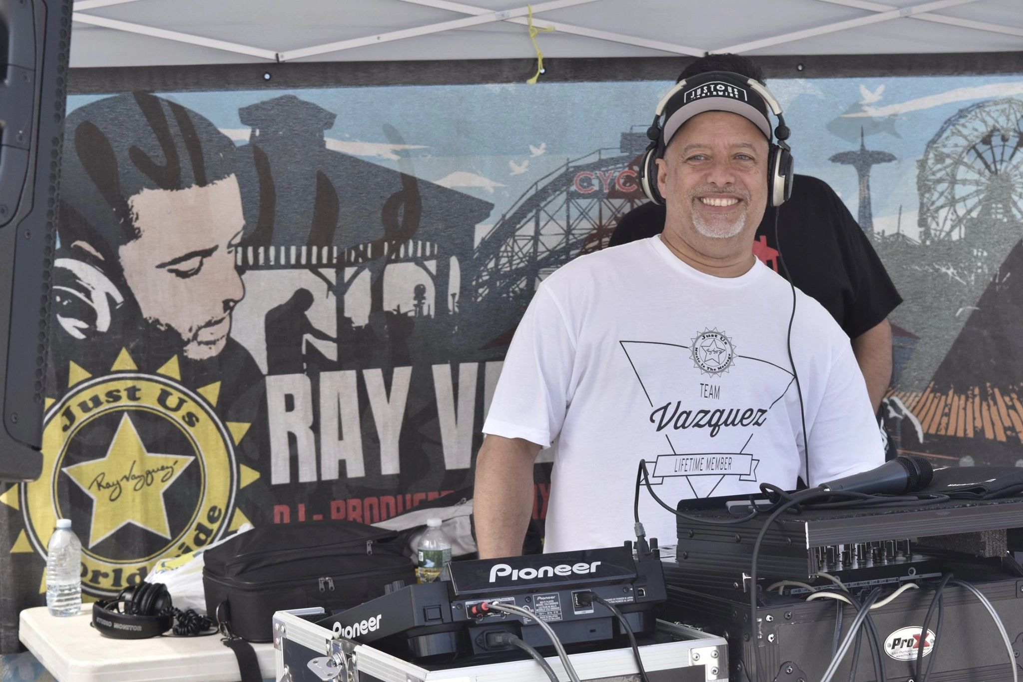 Best DJs for House Music Events