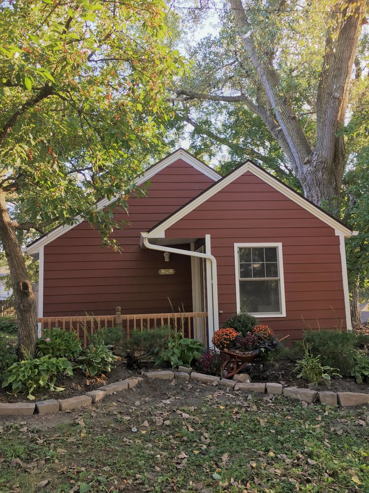 The Roberts Roost - Vacation Rental, Airbnb, Short Term Rentals