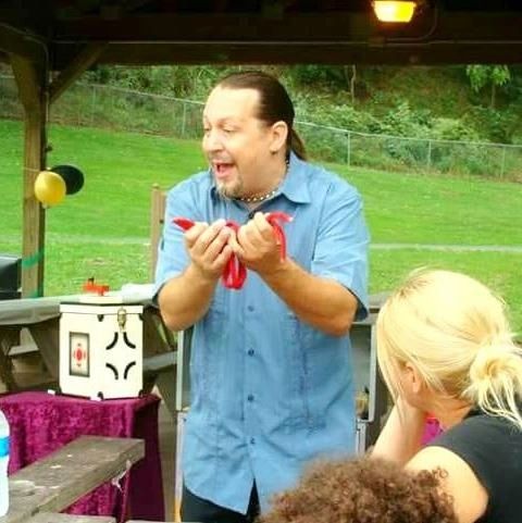 MAGICIAN JASON HAMILTON