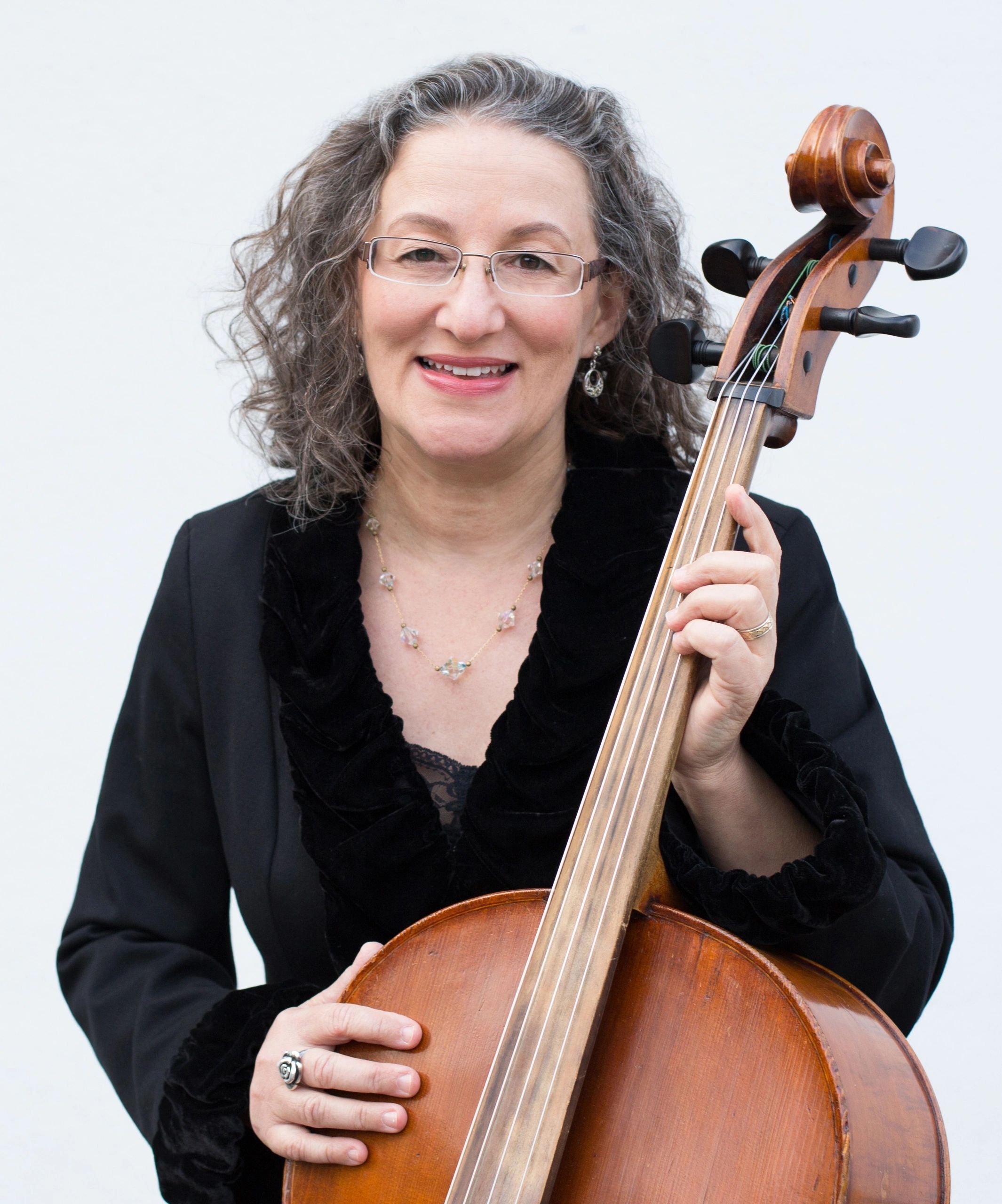 Jeanne Fox - Dynamic Cellist & Dedicated Teacher