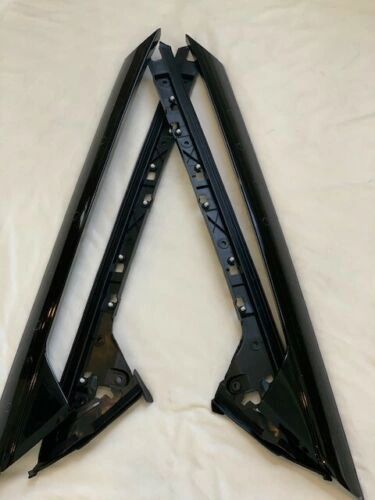 2011- 2018 Ford Explorer Windshield Moldings