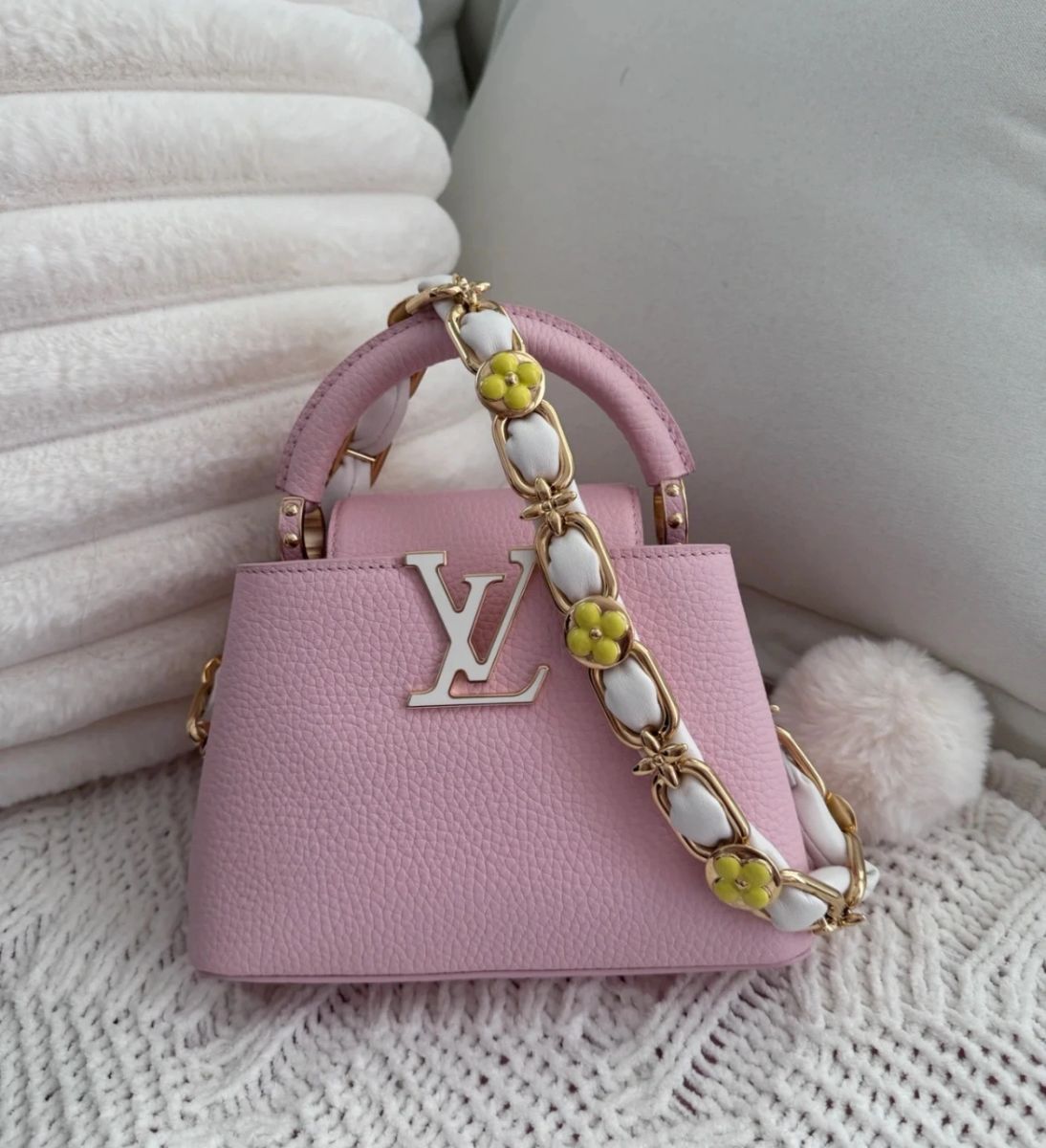 Premium mini capucines flower logo chain bag