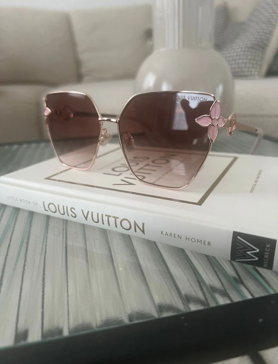 Louis flower logo sunglasses