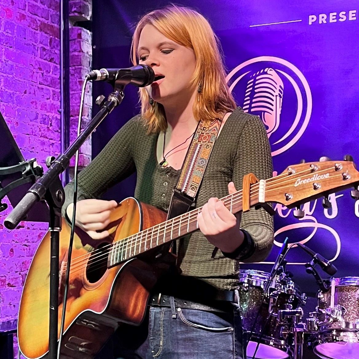 Ellie Rogers Music - singer, songwriter & dreamer