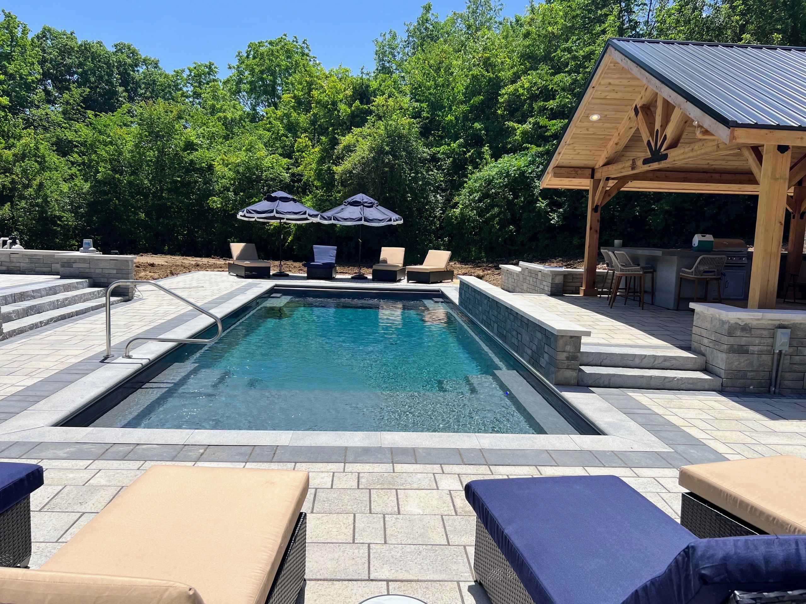 Pool Builder - Infinity Pools & Stoneworks Inc