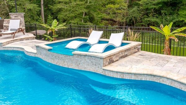 The Pearl Tanning Ledge by Infinity Pools and Stoneworks
