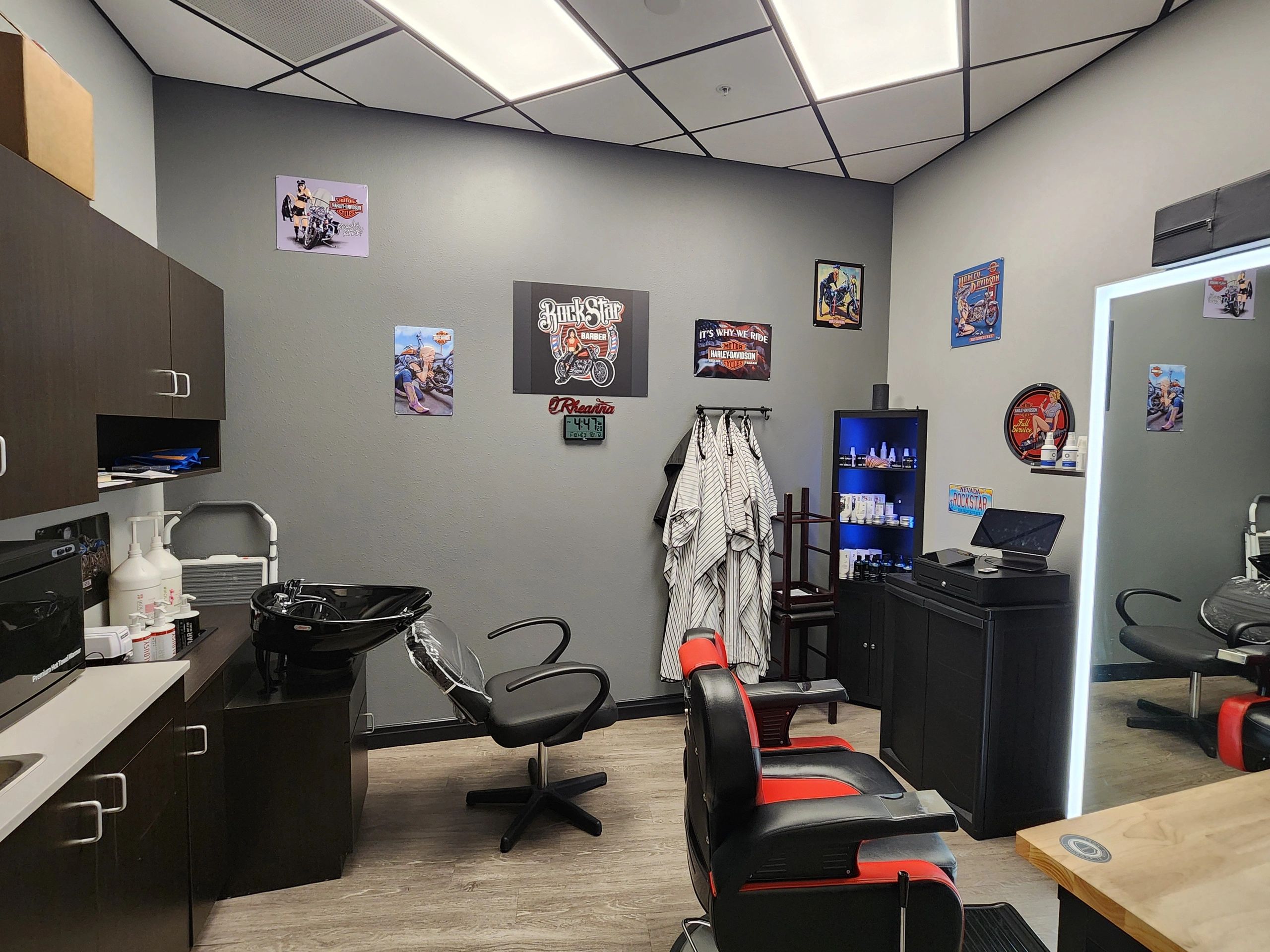 Experience the Best Barber Shaves at RockStar Barber