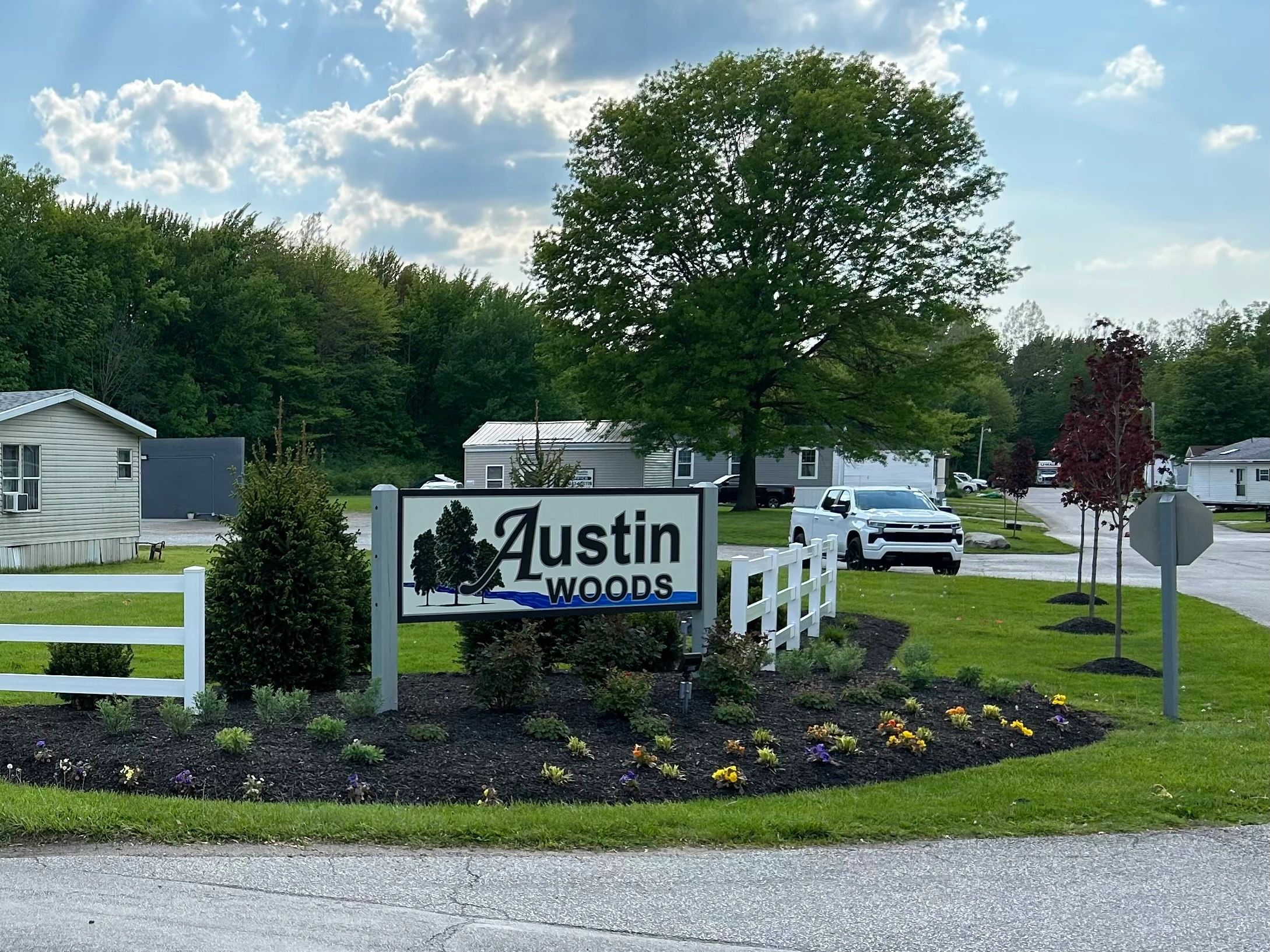 Austin Woods Community