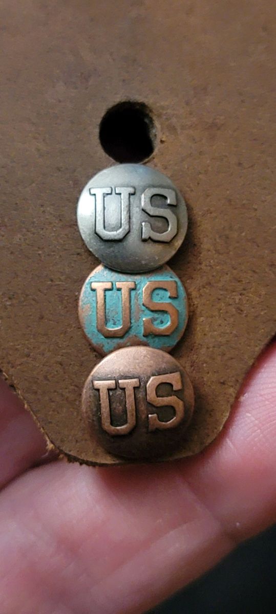 U.S. reverse Concho screws w/washers (4) pack FOR LEATHER ONLY