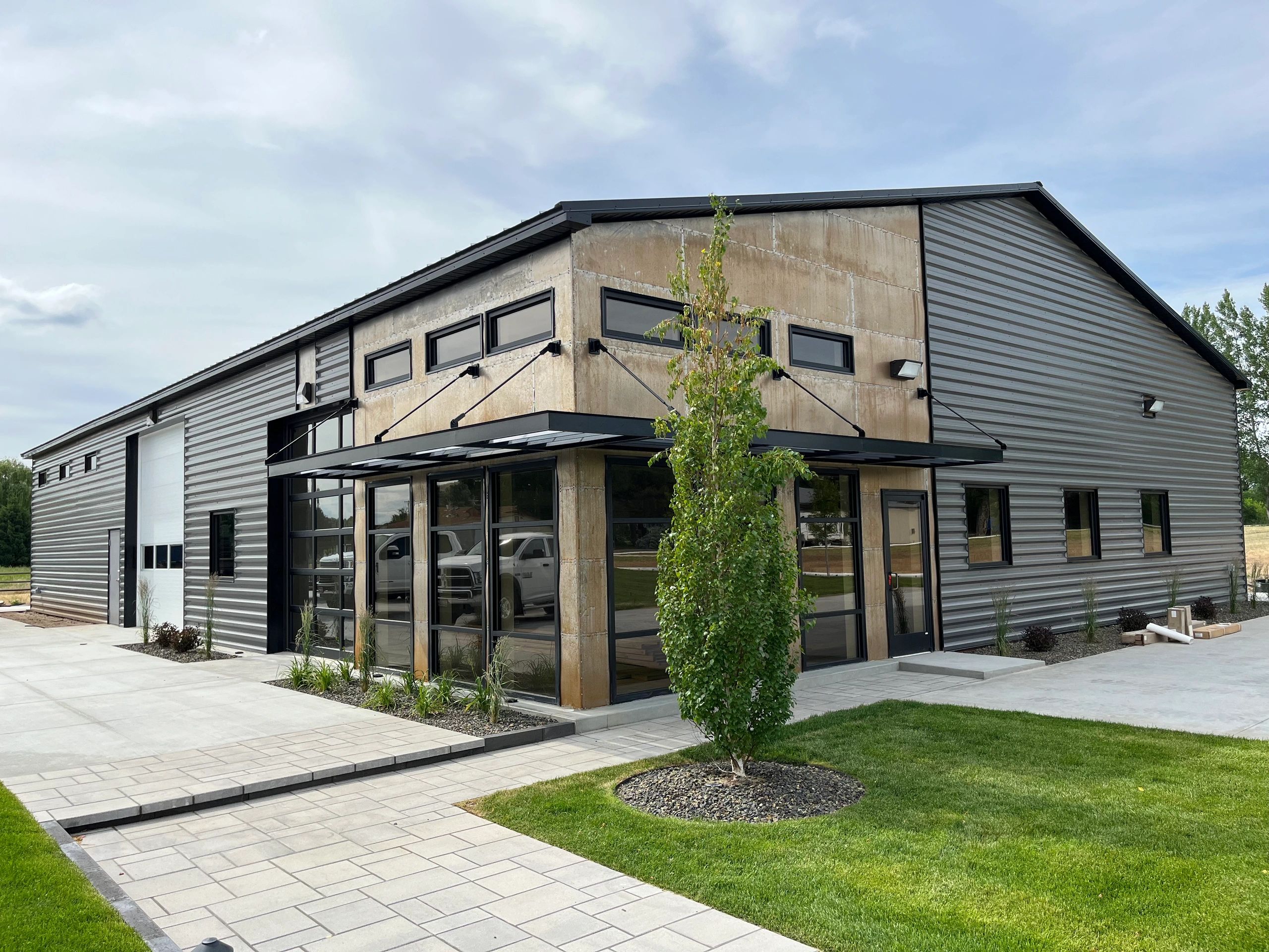 Custom Steel Structures, inc.