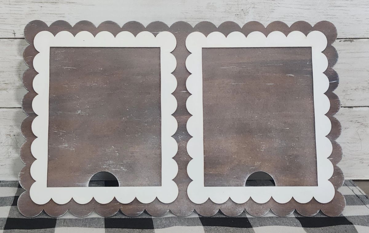 Double Scallop Farmhouse Frame