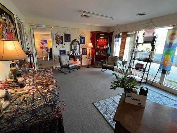 The Energy Lounge - Spiritual, Holistic, Universal Healing