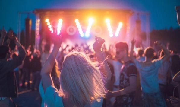 What College Students Do for Fun Off-Campus