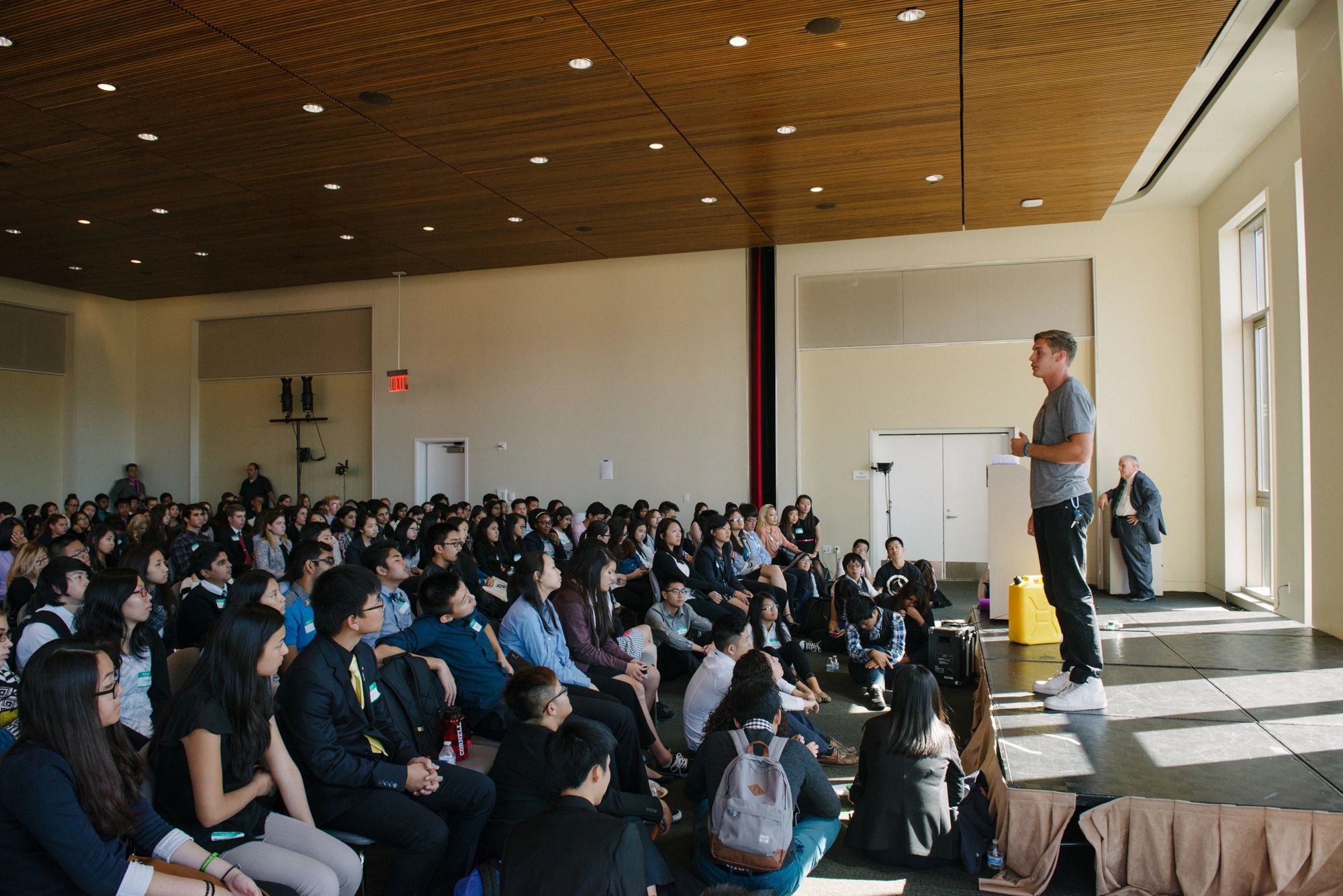 Evan Wesley. Speaker. Motivator. Doer.