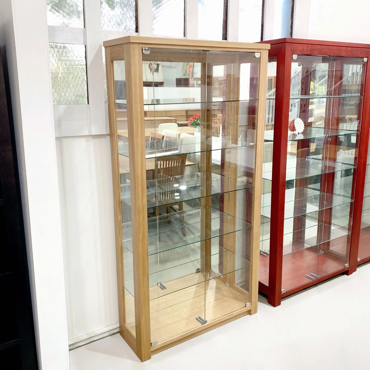 DU51 - Tasmanian Oak Display Unit