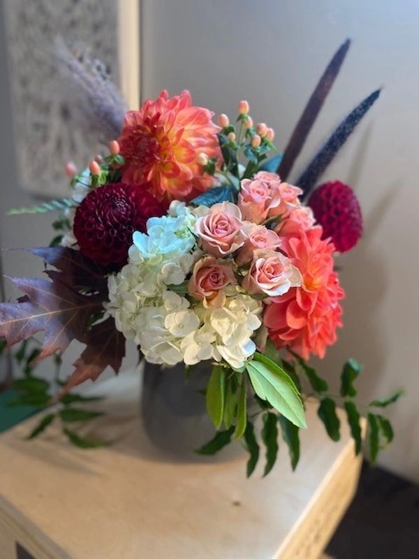 Farmhouse Box & Bloom - Floral, Custom Flower Arrangements