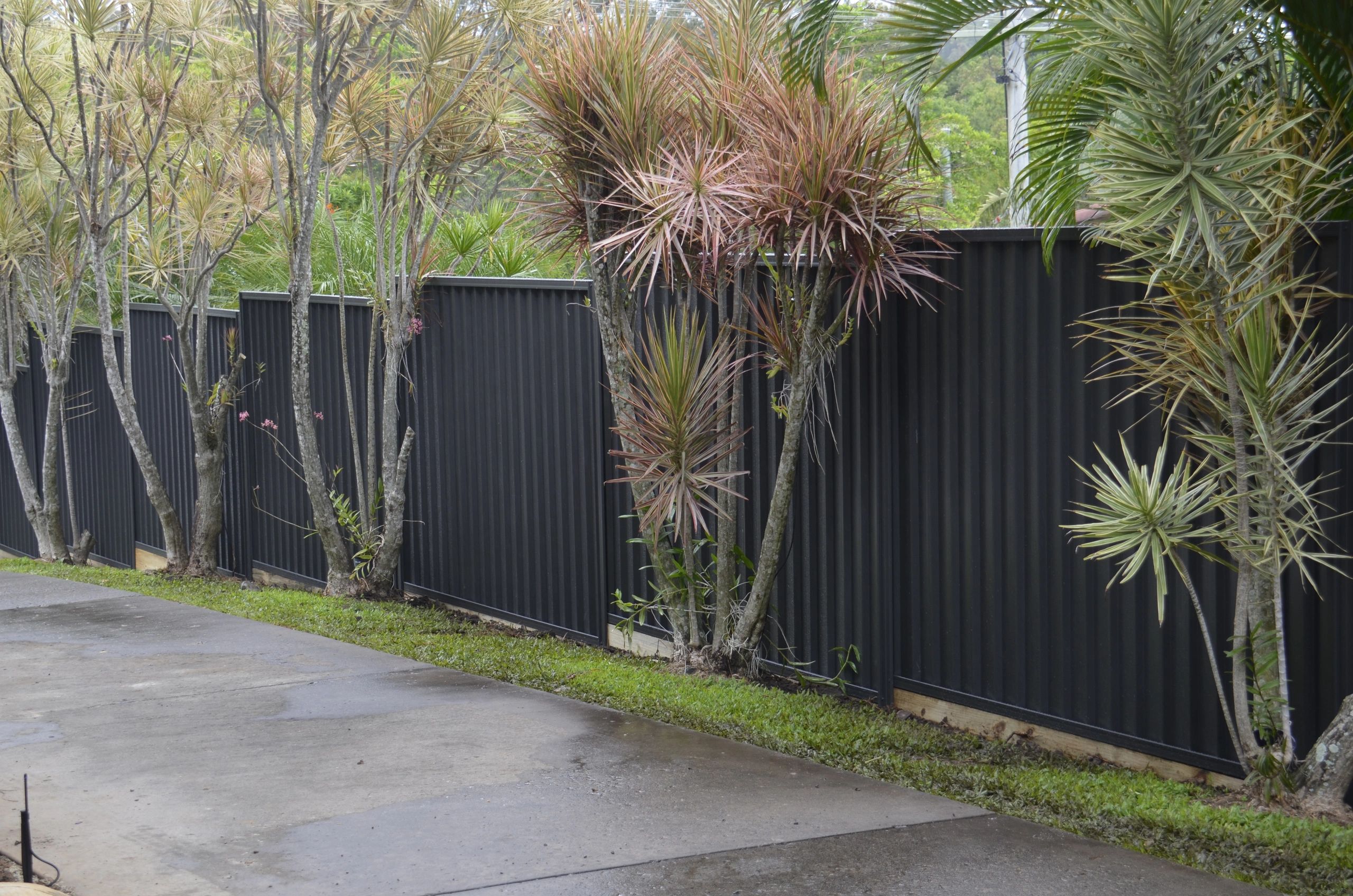 RDH FENCING SOLUTIONS