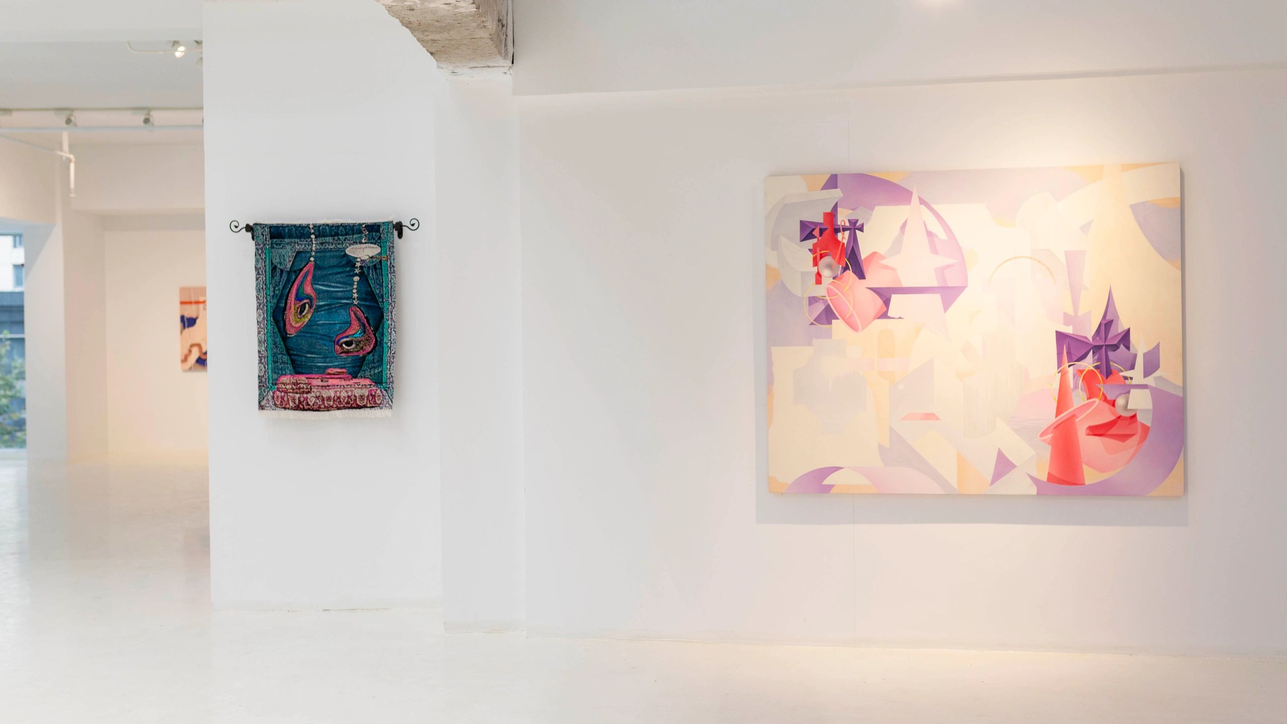 Home [yiweigallery.com]