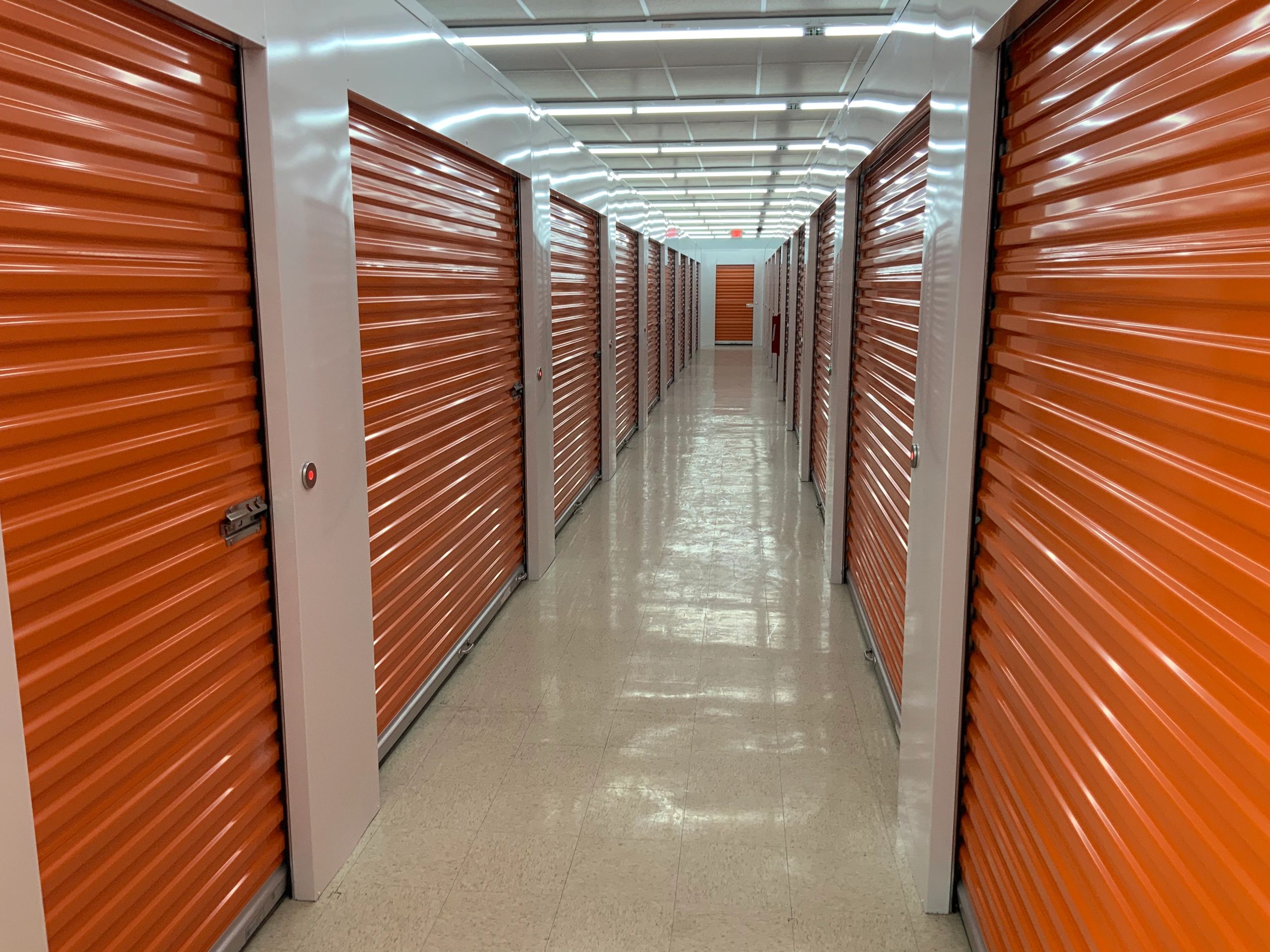 Lock Wise Self Storage - Self Storage, Moving Supplies