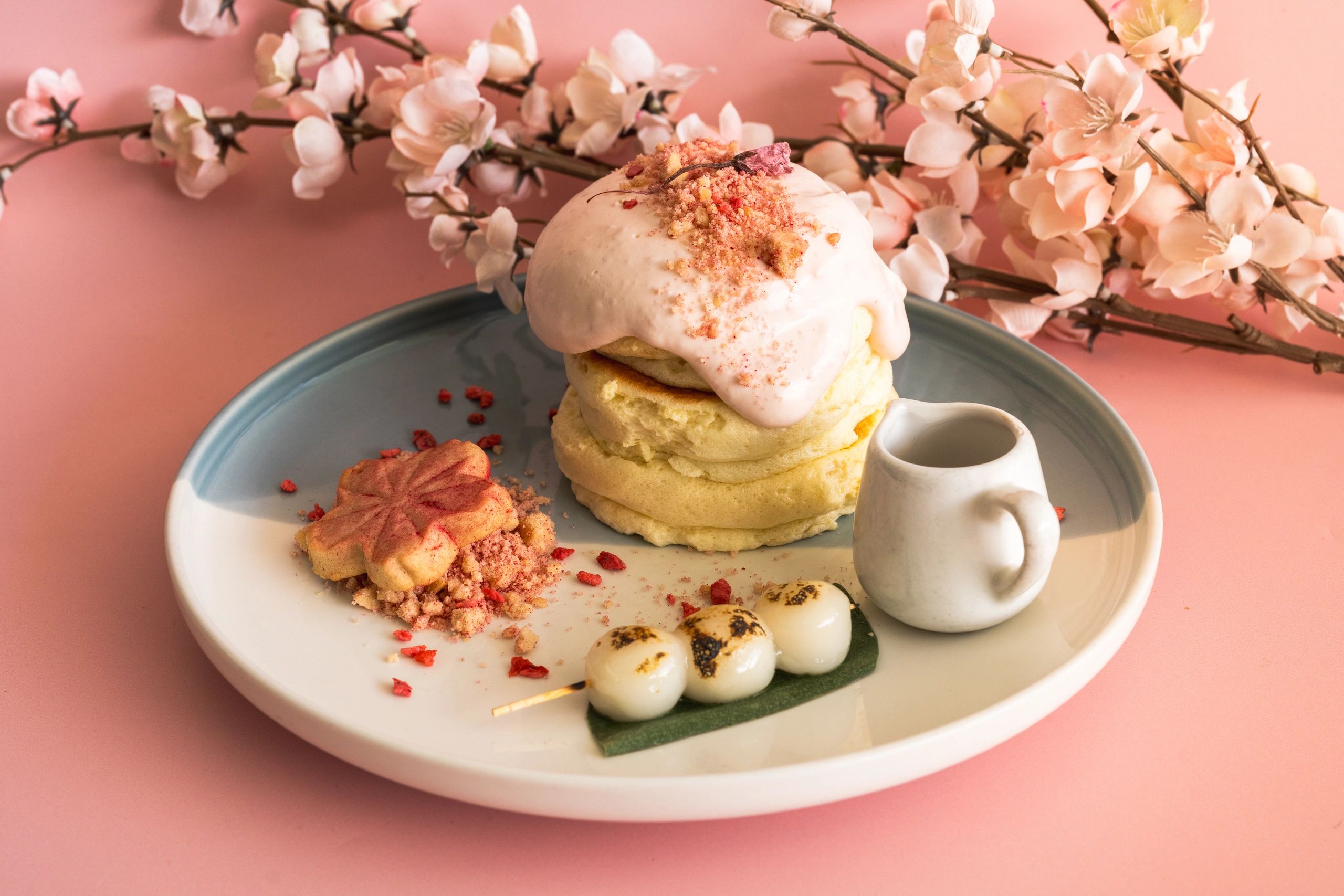 Fufu Cafe - Dessert, Coffee, Souffle Pancakes