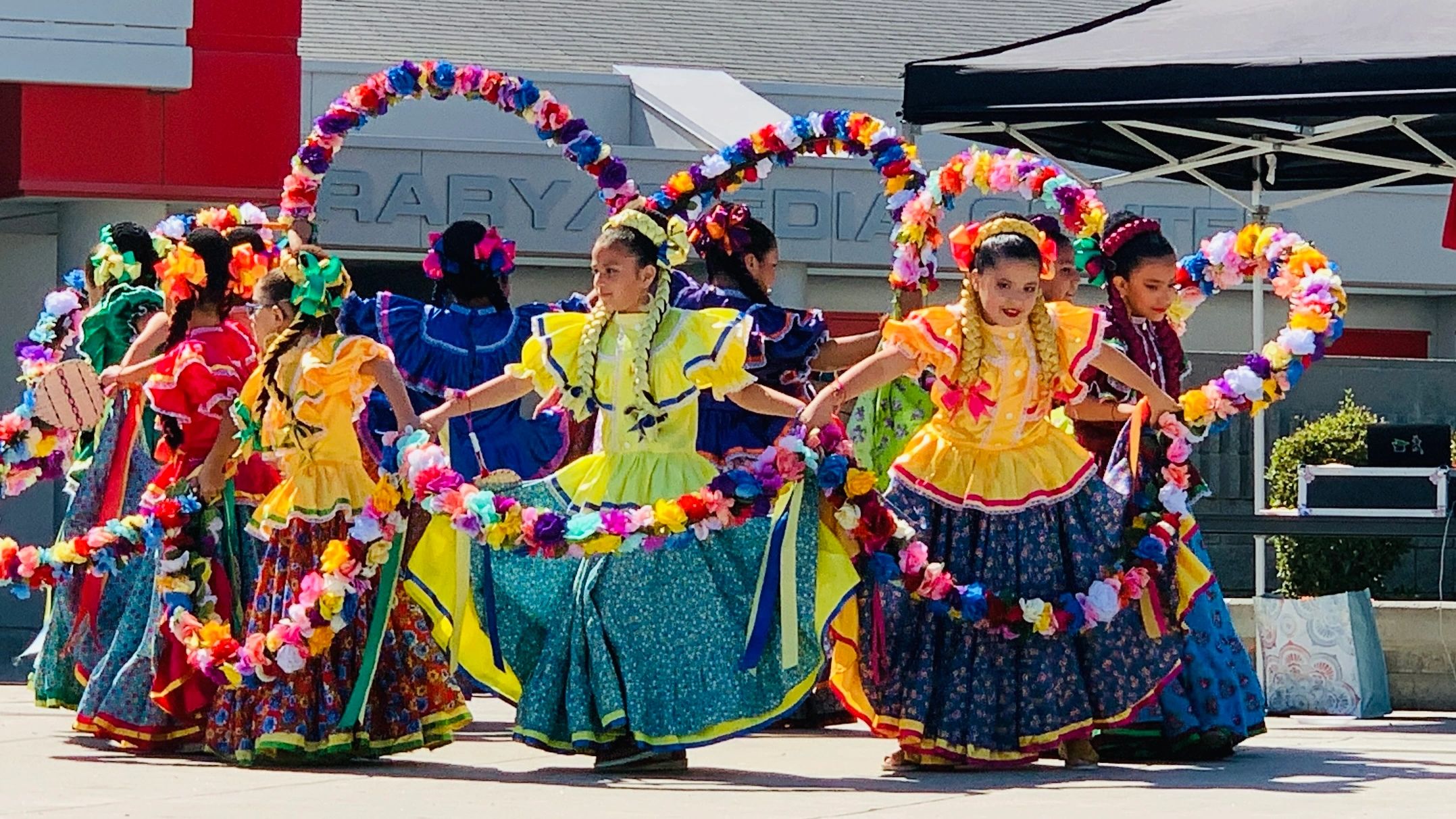 Centro de Folklor - Dance Studio - Selma, California