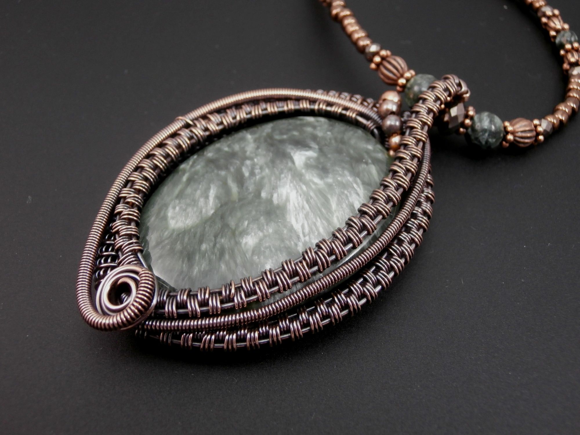 GS Designs - Handcrafted Wire Jewelry, Gemstone Jewelry