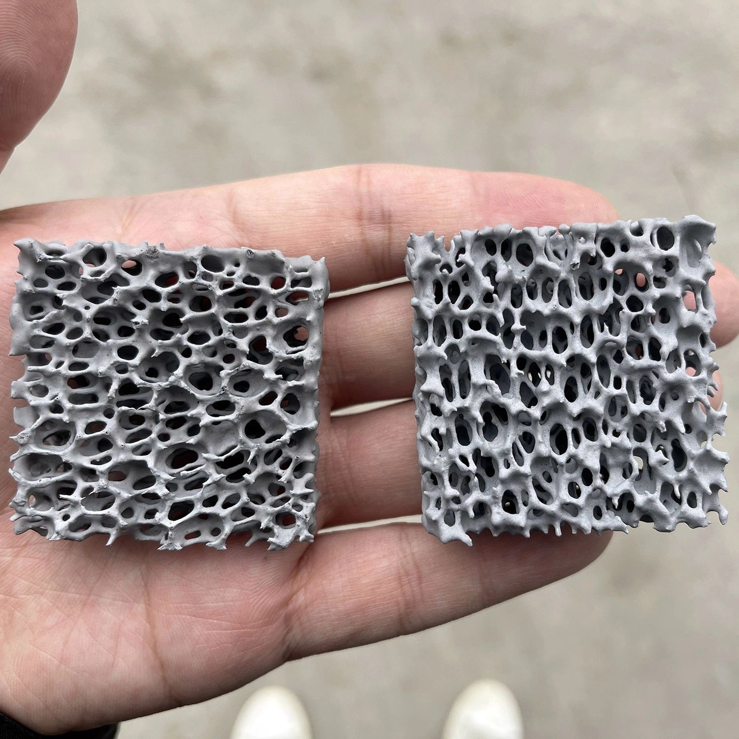 The reason of ceramic foam filter clogged or slow flow