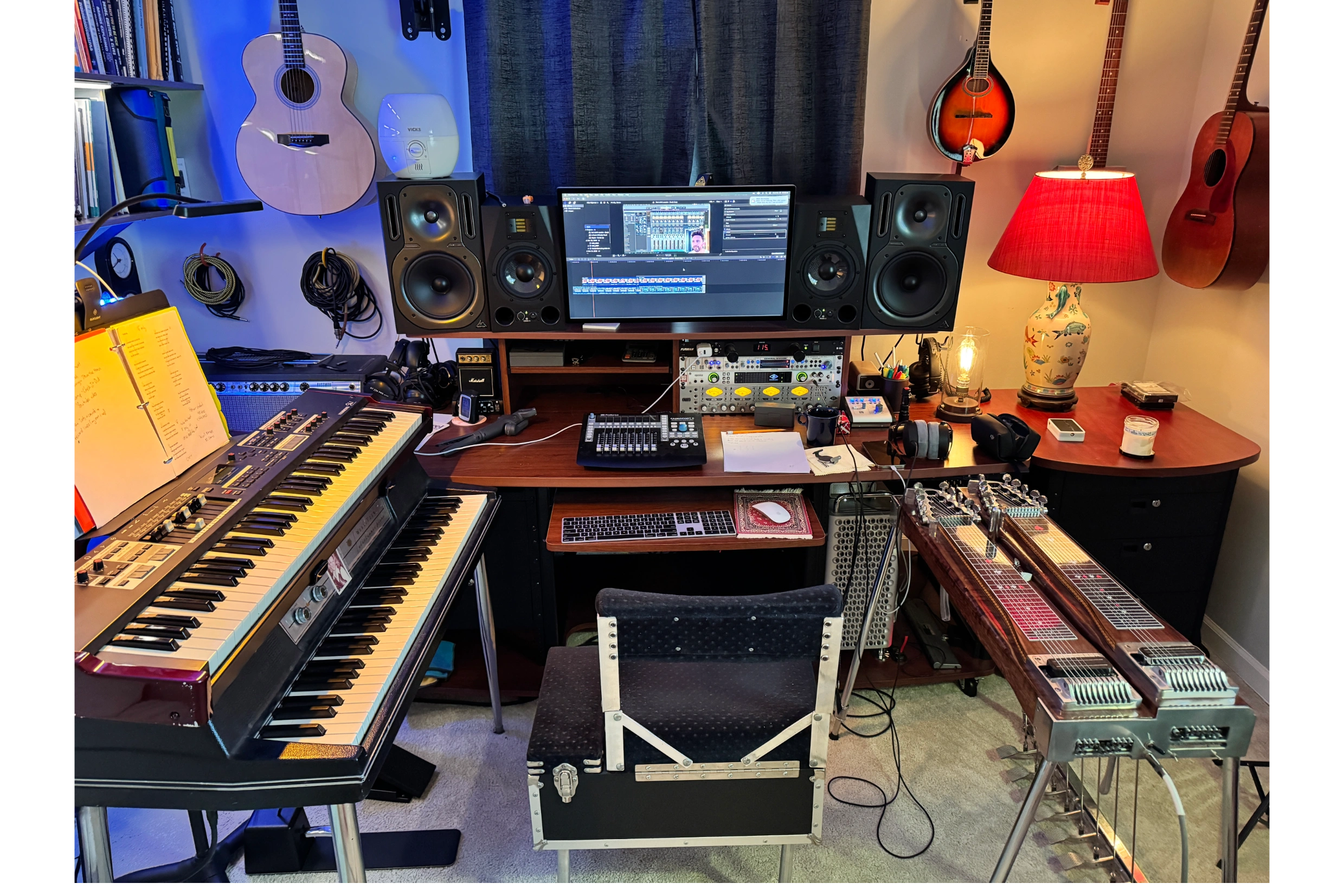 Ross' Studio