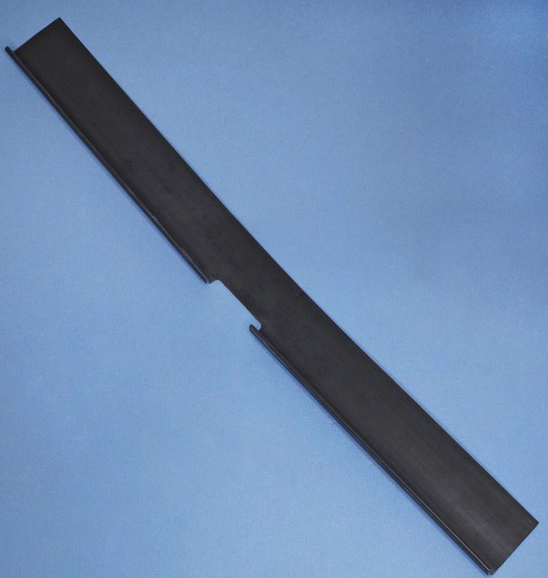 Radiator air deflector with clips NEW reproduction