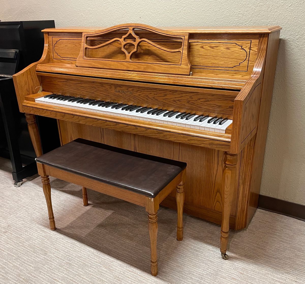 Samick Console Piano