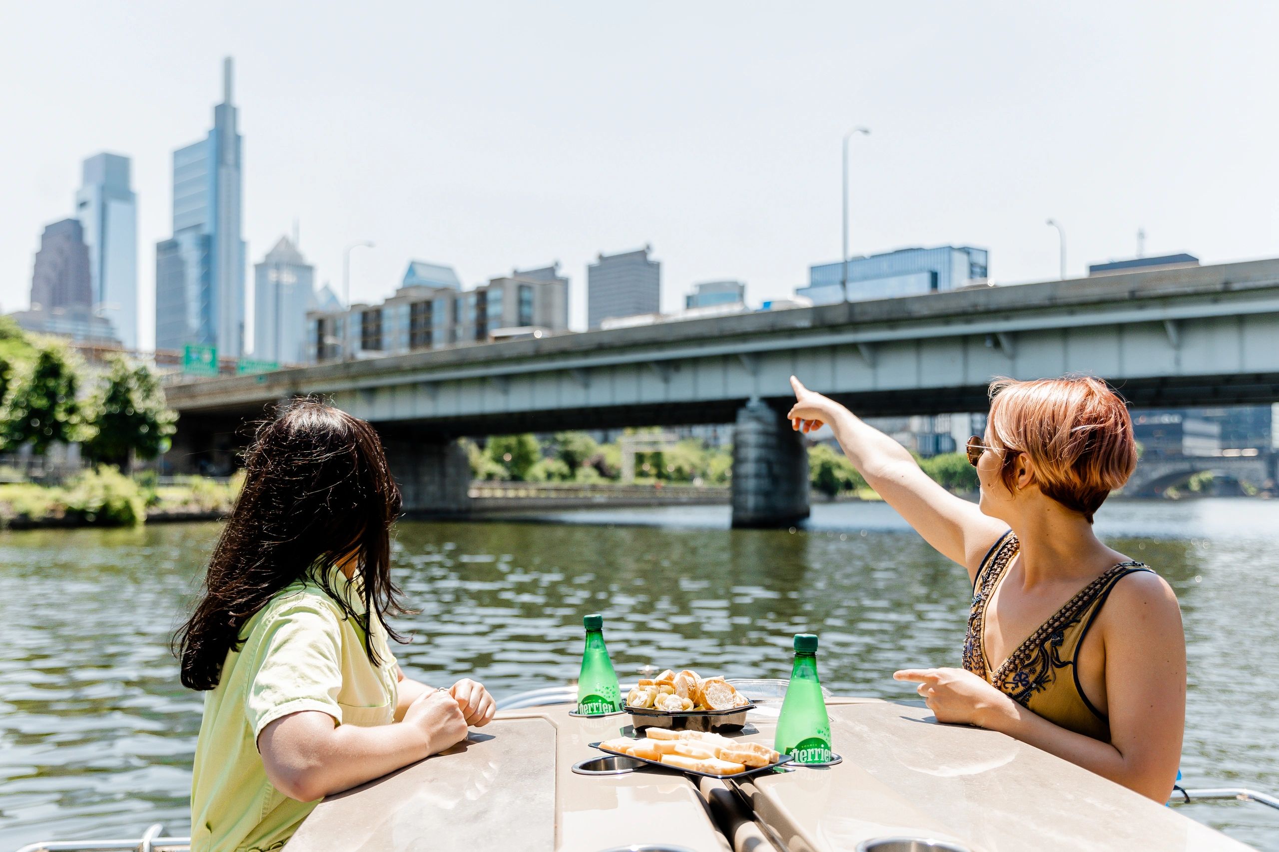 Luxury Pontoon Boat Tours - Philadelphia Cruise Company