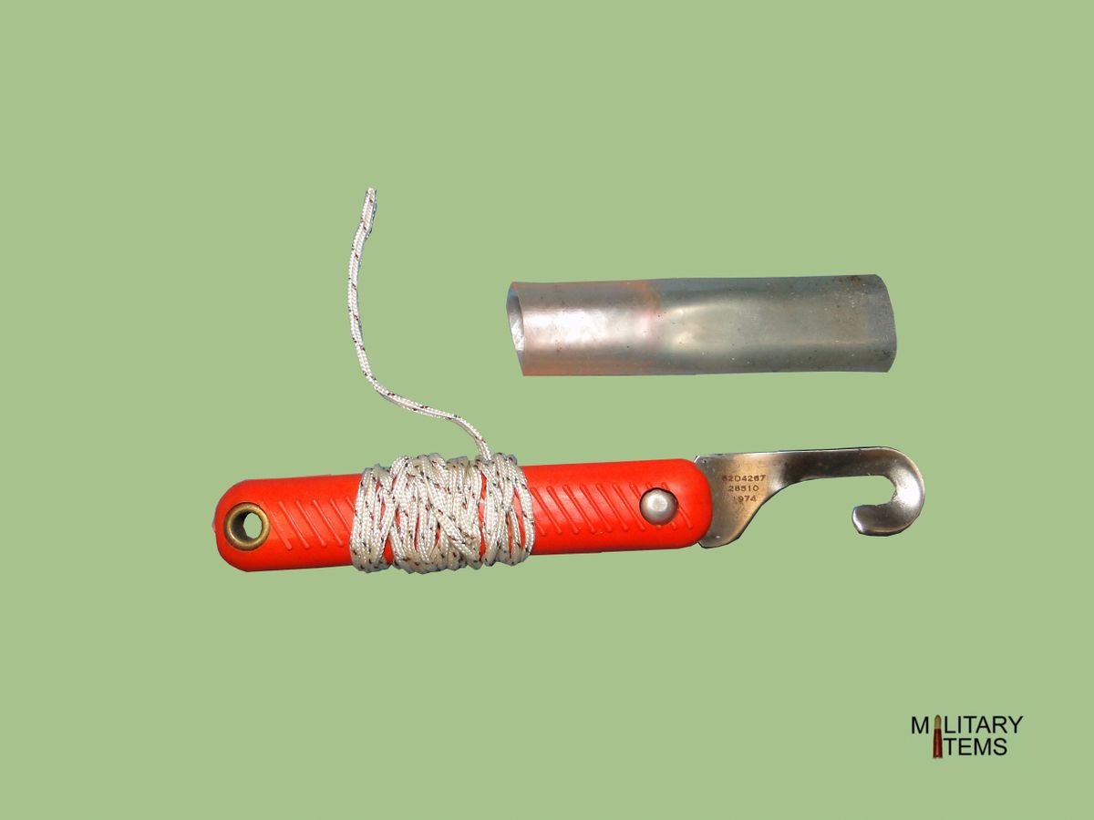1974 Vietnam War US Parachute String Cutter (#4444) (S)