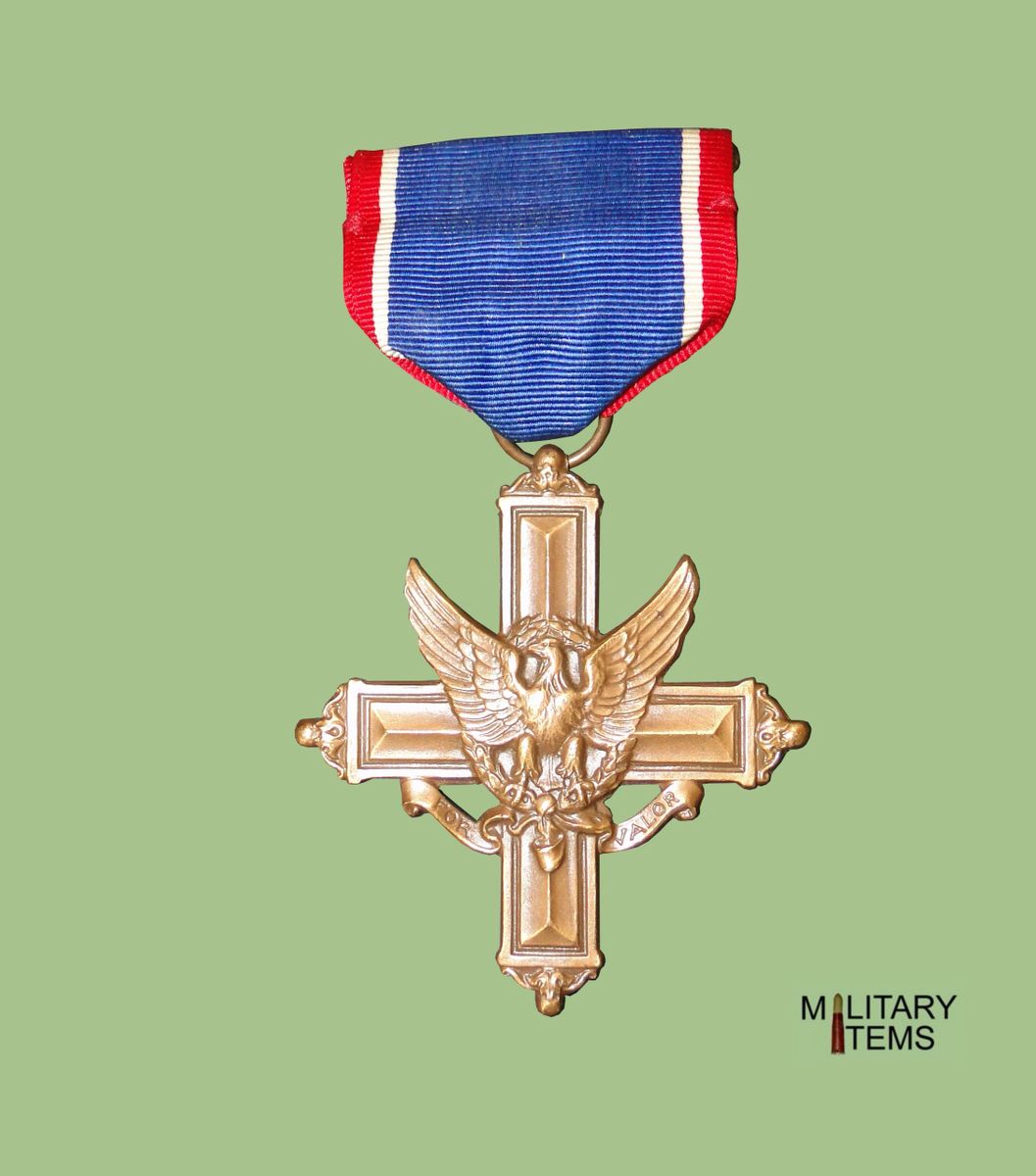 WWII US Army Distinguished Service Cross (4545)