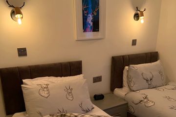 Aye Stay - Guesthouse, Bed and Breakfast, Guesthouse, Hotels