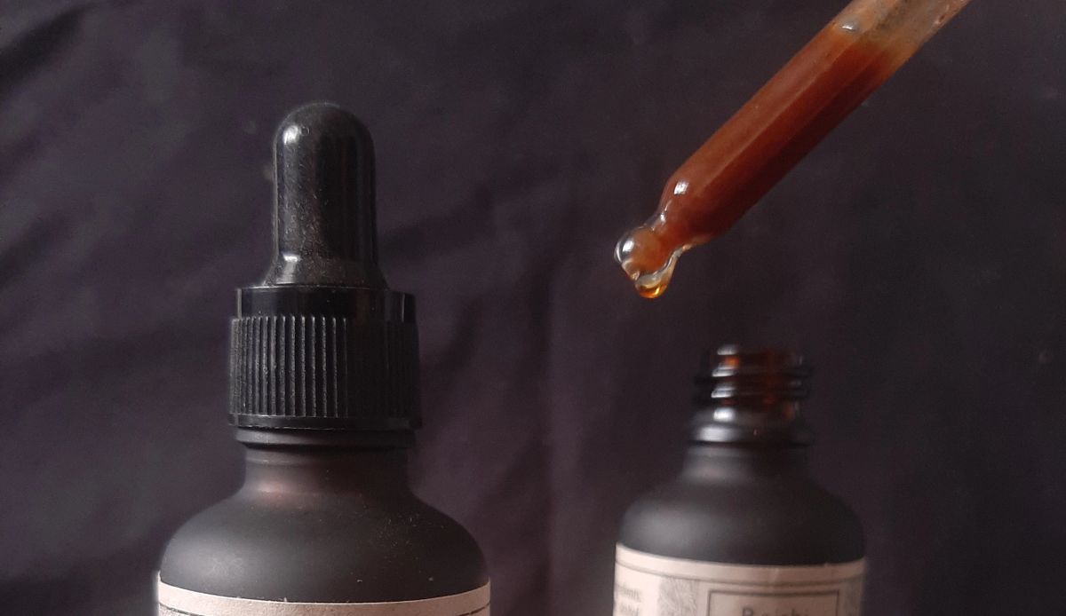 Mushroom liquid extracts