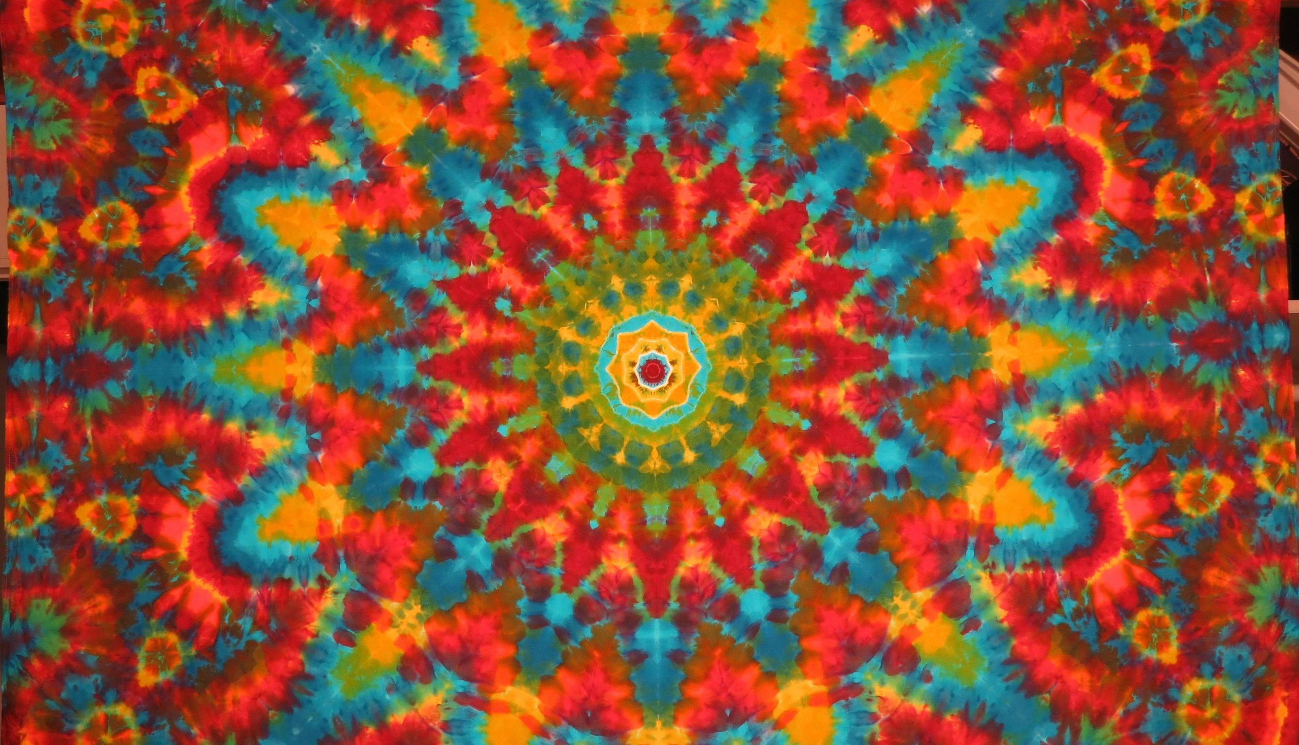 Tri-Dyes