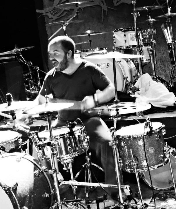 Gallery | Mike Lumer, Singing Drummer