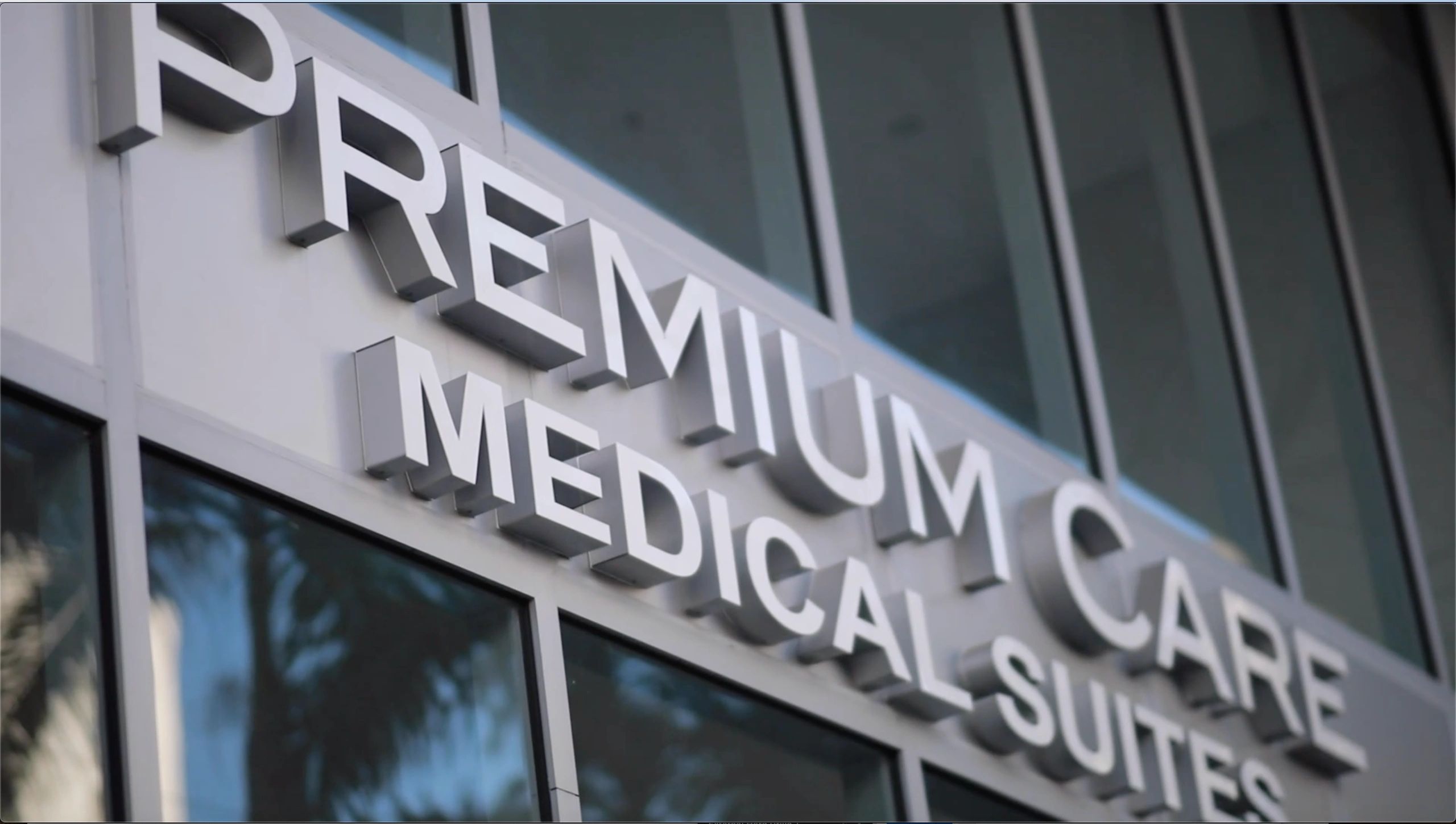 Plastic Surgery Colombia - Premium Care Medical Suites
