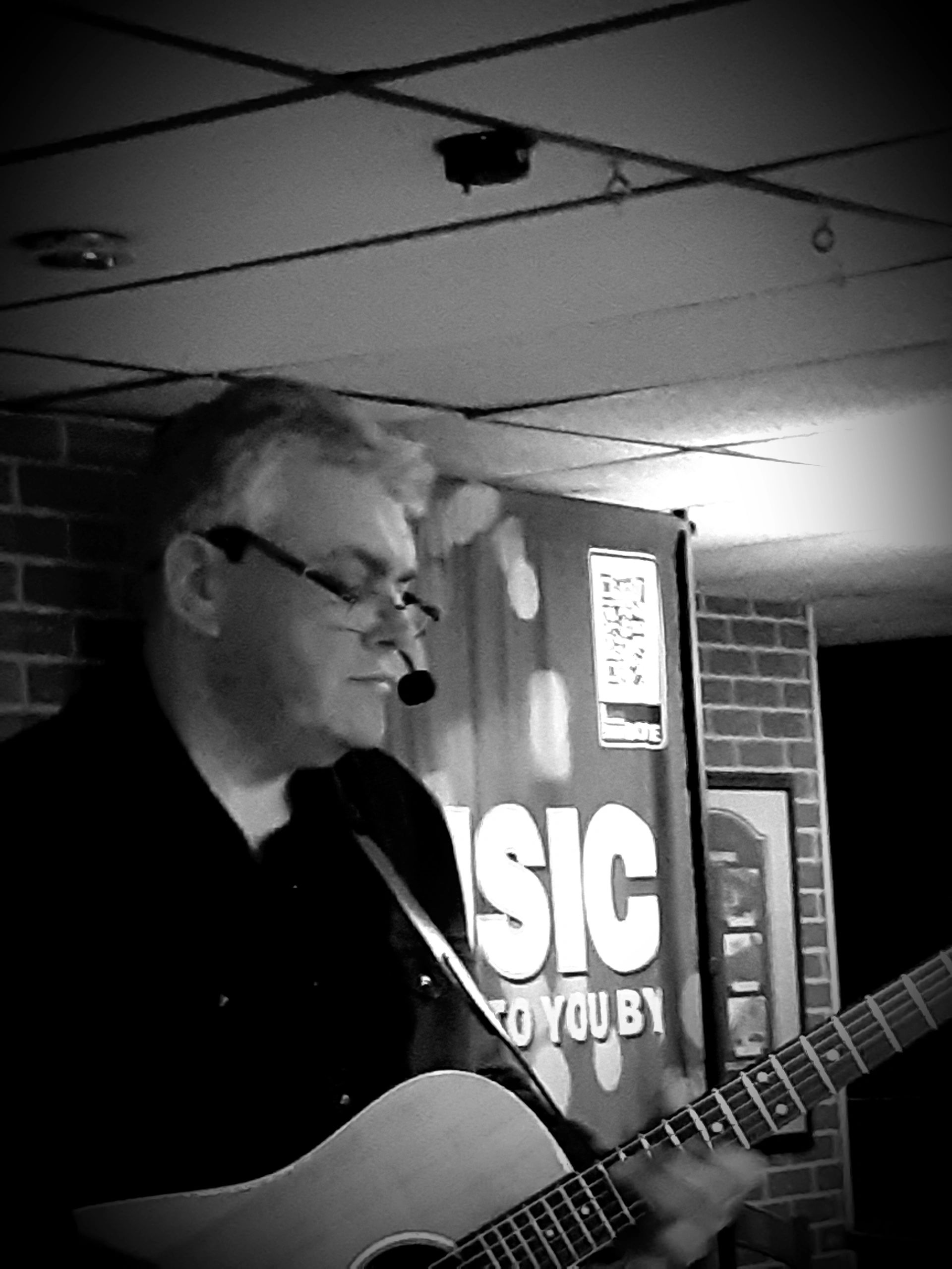 Kevin Gordon Music - Musician, Classic Country